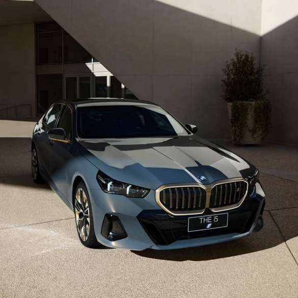 纯电动BMW i5性能及预约试驾 | BMW中国官网