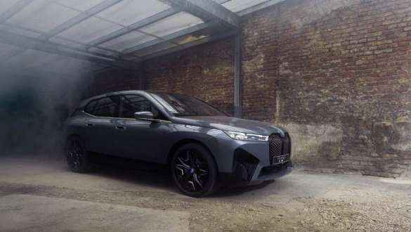 创新BMW iX M60