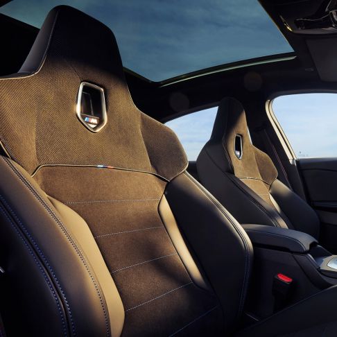 全新BMW M235L四门轿跑车丨BMW中国官网