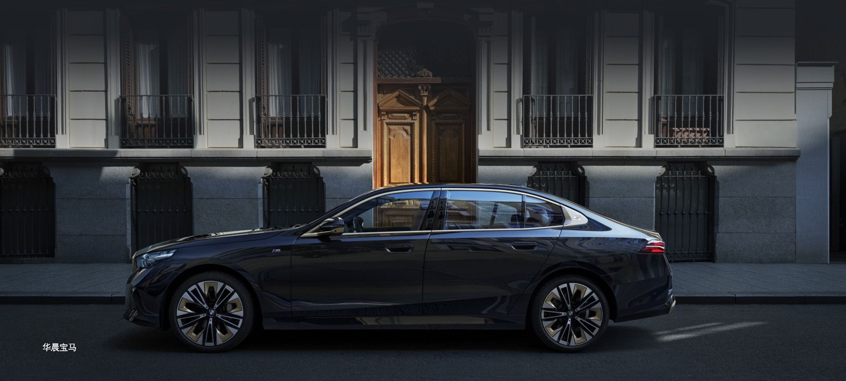 BMW 5系性能及预约试驾 | BMW中国官网